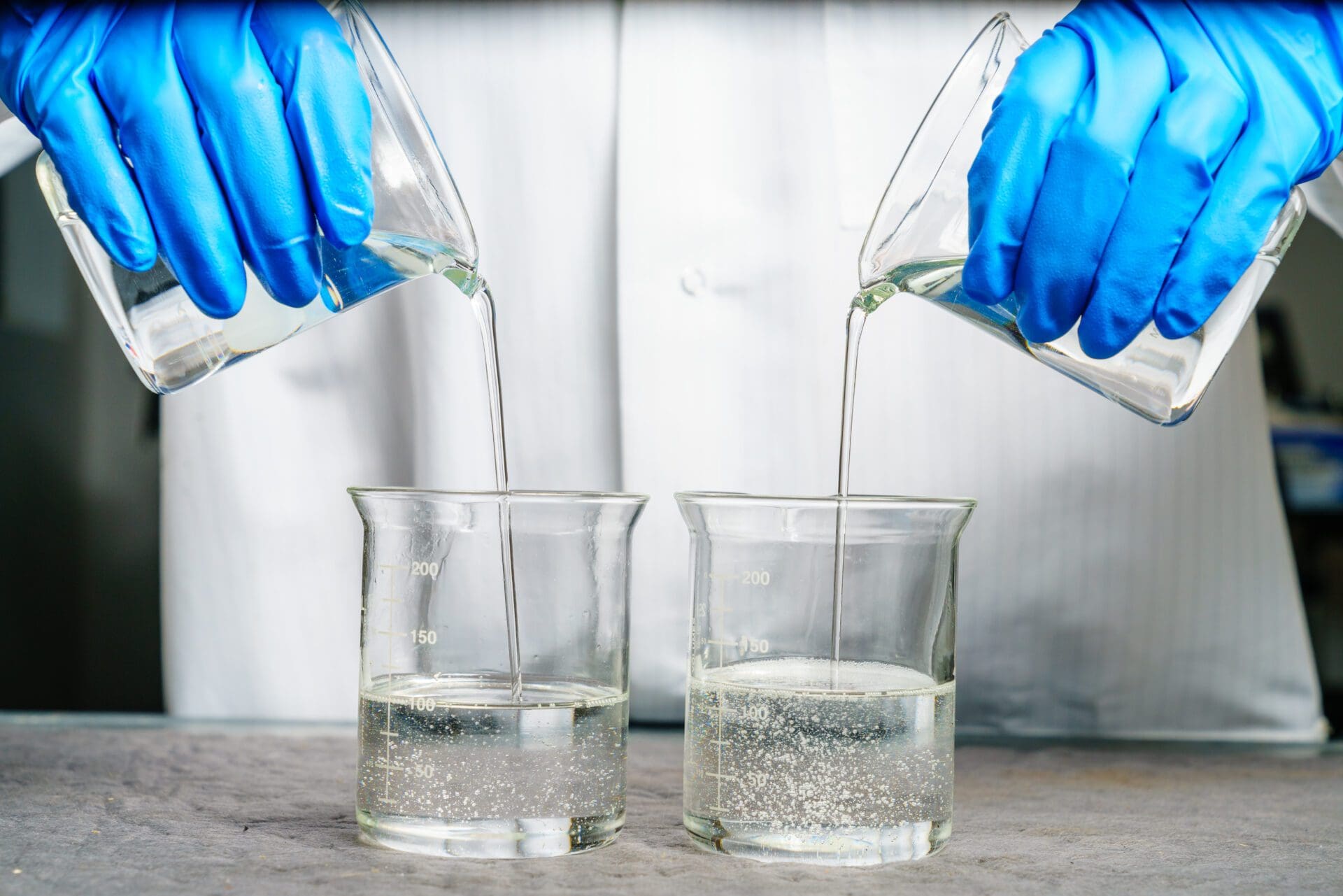 Una guida alle etichette dei contenitori secondari - Chemwatch